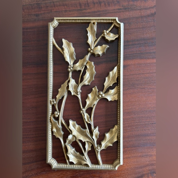 Syroco | Holiday | Syroco Gold Holly Leaf Wall Decor | Poshmark
